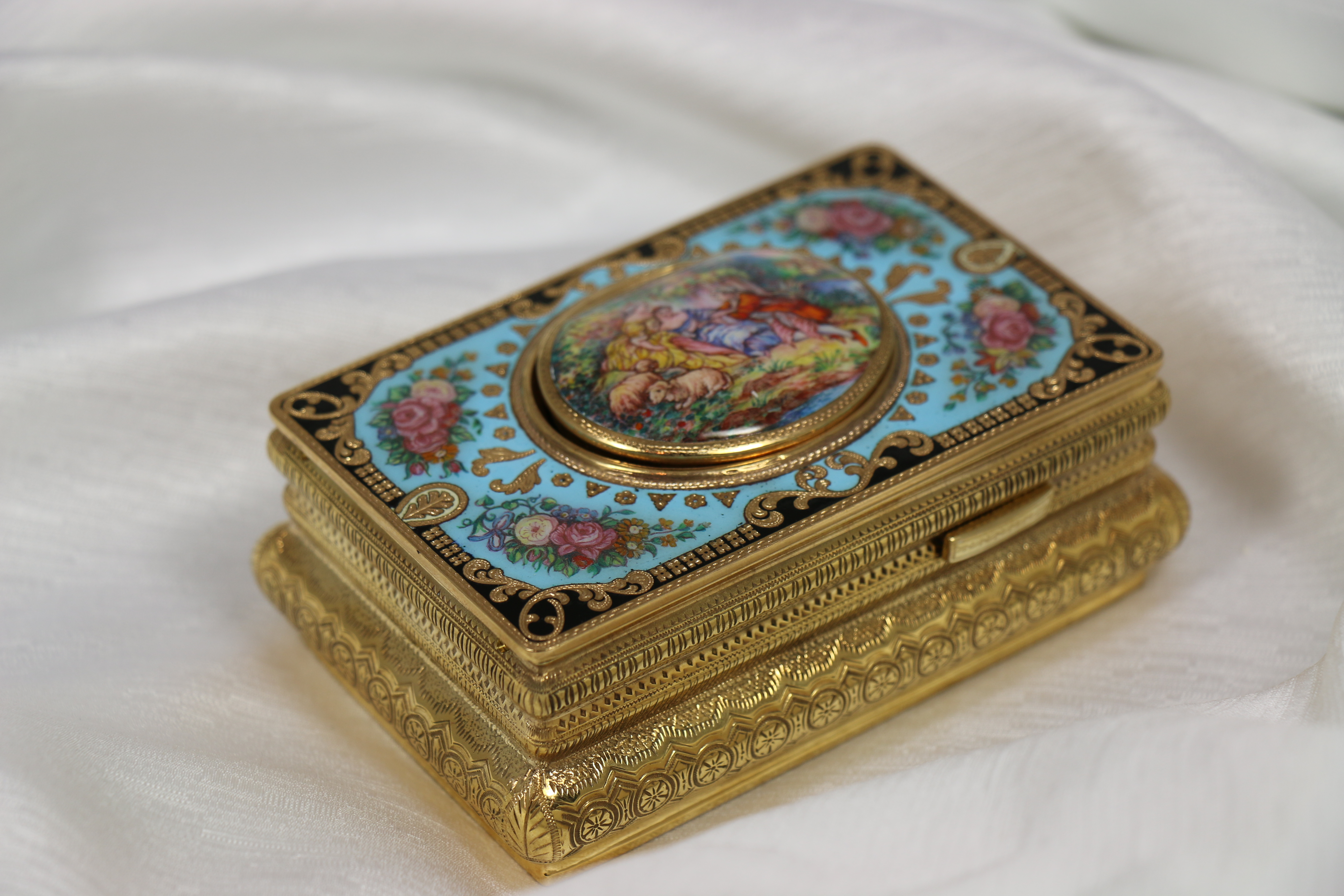 Exquisite and Rare, Singing Birds, Mechanical Birds, Music Boxes, Automata